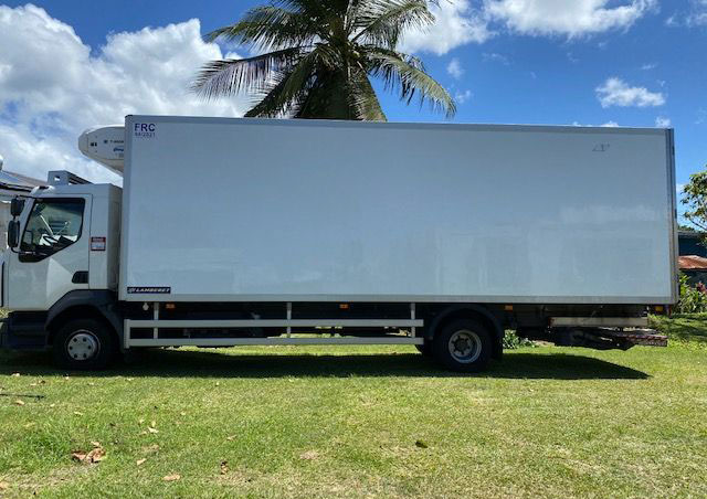 Camion RENAULT frigo 12t | Importateur et Mandataire de véhicules neufs ...